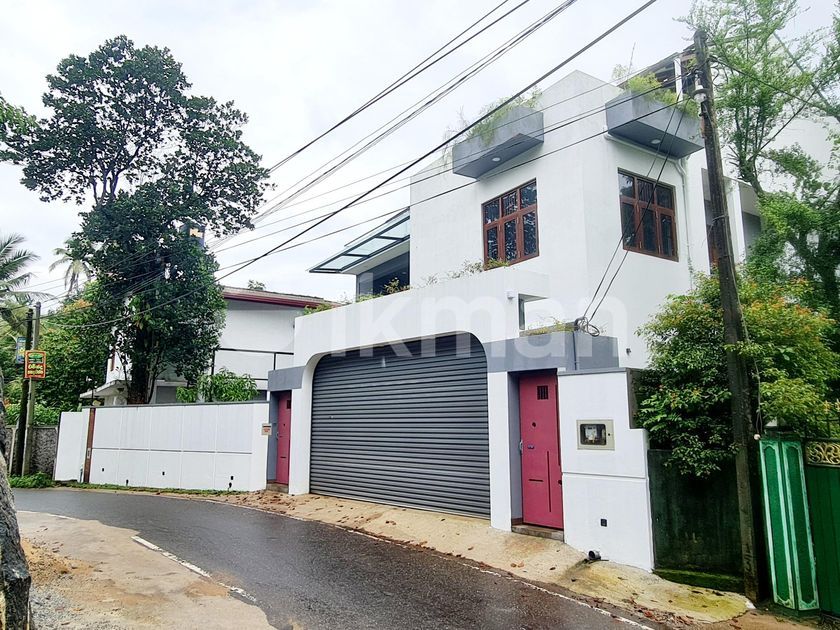 Designed Luxury Three Story House For Sale In Kottawa | ikman