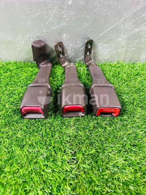Dolphin Hiace Front Seat Belt Lock for Sale in Wellampitiya | ikman