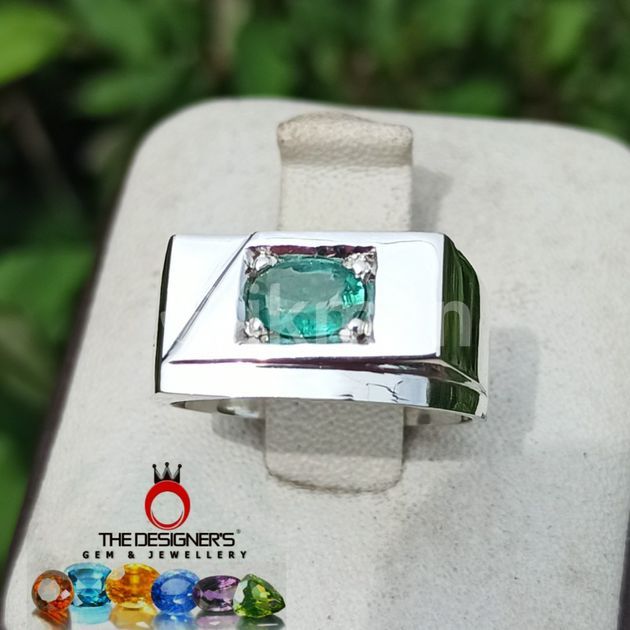 Emerald Gem Stone Silver Ring මරකත පච්ච මැණික් රිදි මුදු for Sale in ...