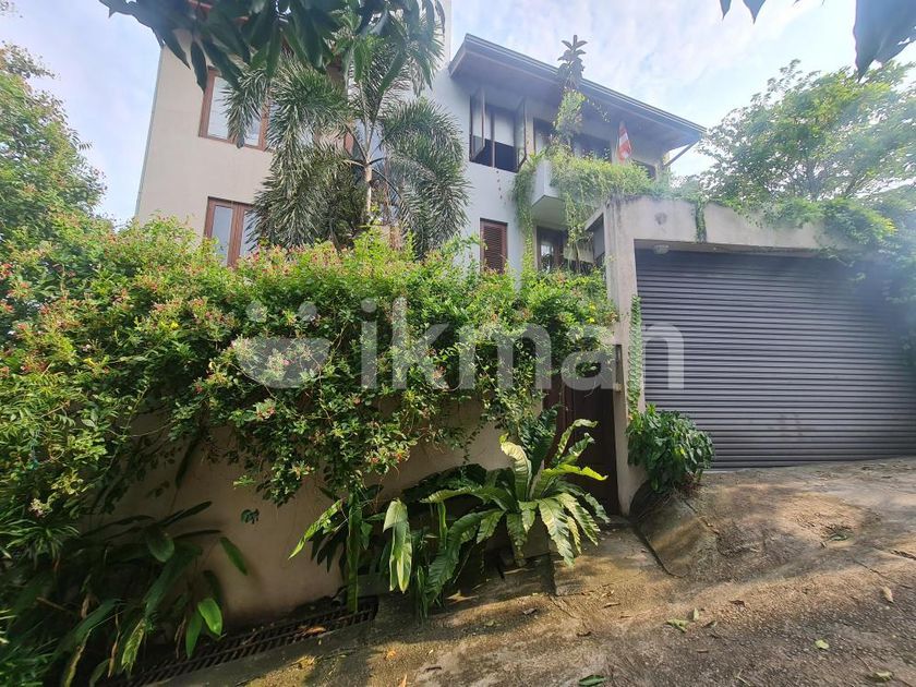 Eye Catching Designed Luxury 3 Story House For Sale In Rajagiriya | ikman