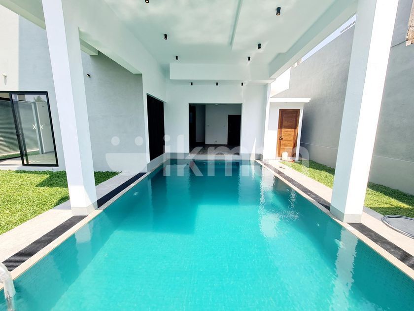 Eye Catching Designed Luxury Three Story House For Sale In Battaramulla | ikman