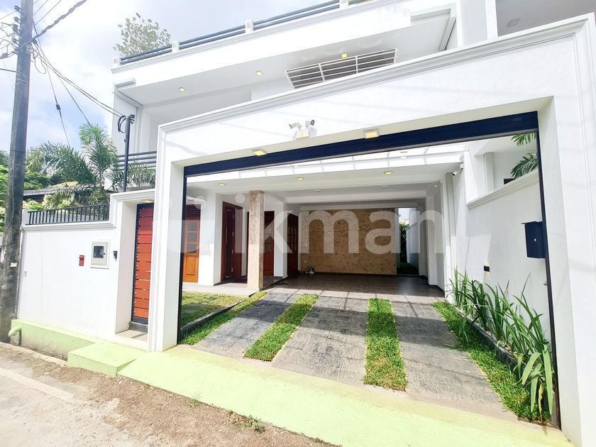 Eye Catching Designed Luxury Three Story House For Sale In Piliyandala | ikman