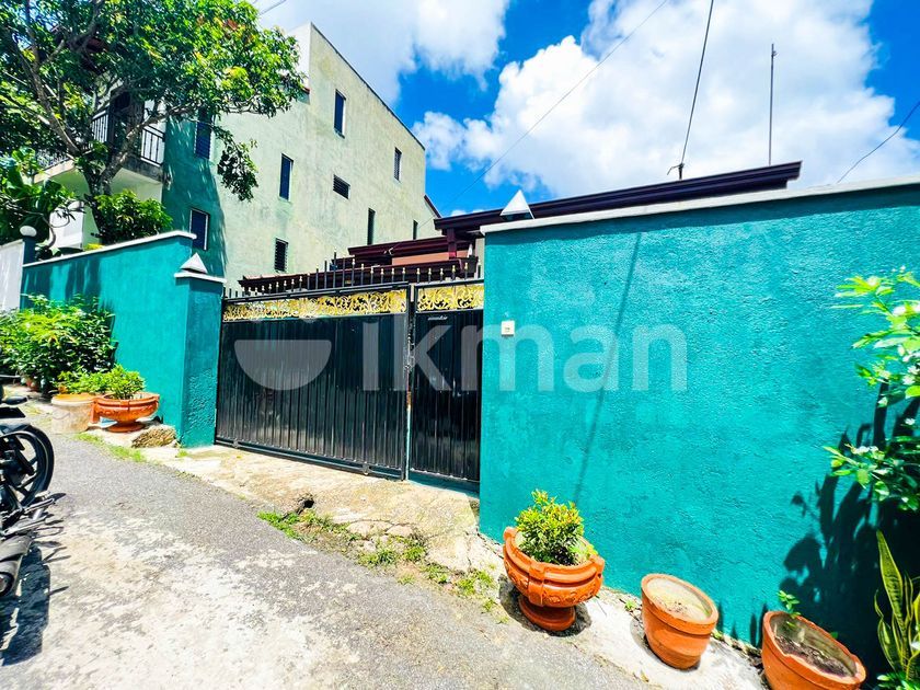 Good Condition Single House sale Athurugiriya | ikman