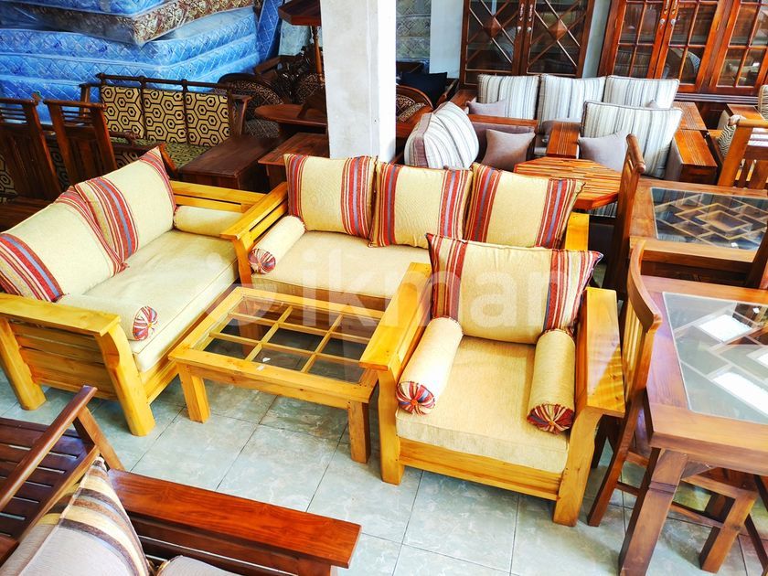 Heavy Legs Burutha Box Sofa Set and Glass Stool | Kaduwela | ikman