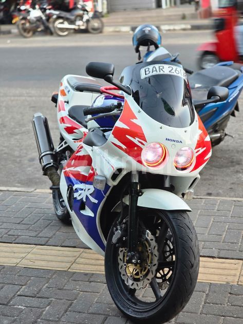 Honda CBR 250RR 2014 for Sale in Anuradhapura City | ikman