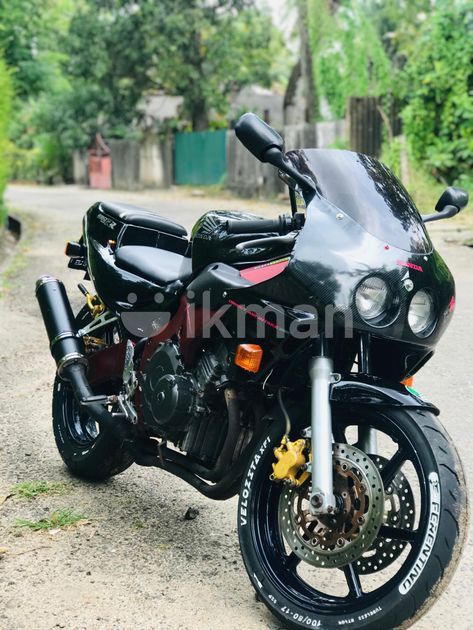 Honda CBR 250RR Gullarm 2011 for Sale in Mount Lavinia | ikman