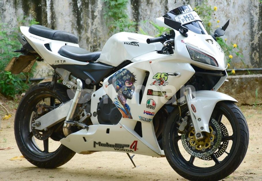 Honda CBR 250RR MC22 Gullarm 2003 for Sale in Hingurakgoda | ikman