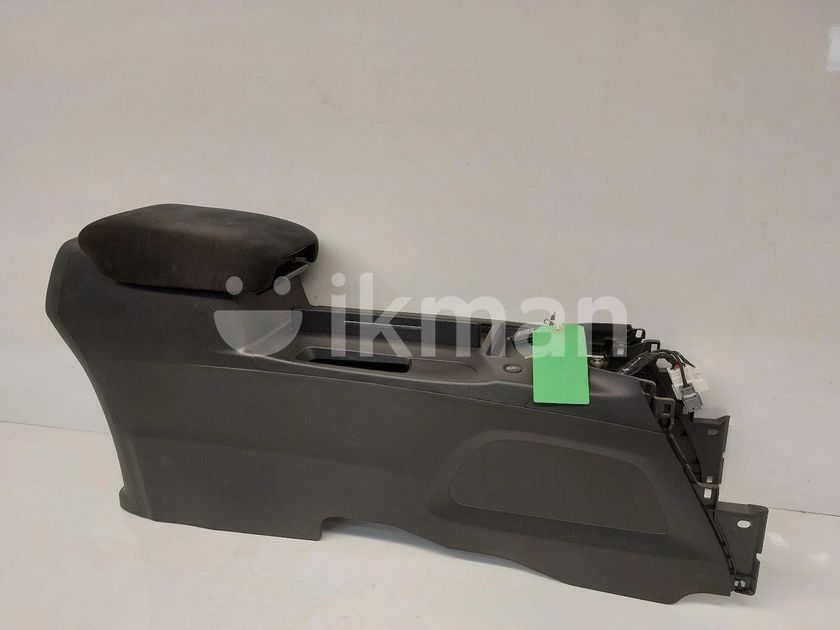 Honda Crv Mk4 Center Console for Sale in Negombo | ikman