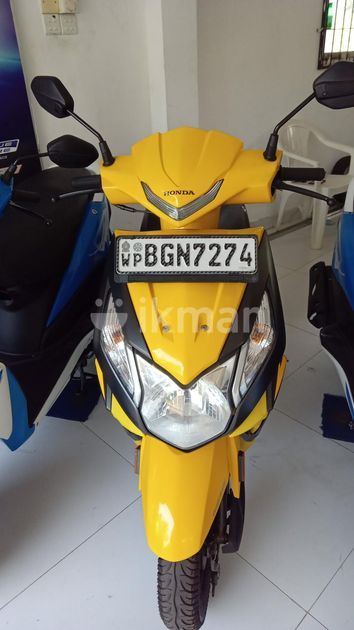 Honda Dio Yellow Black 2018 for Sale in Gampaha City | ikman