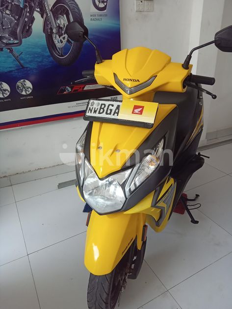 Honda Dio Yellow V 2018 for Sale in Gampaha City | ikman