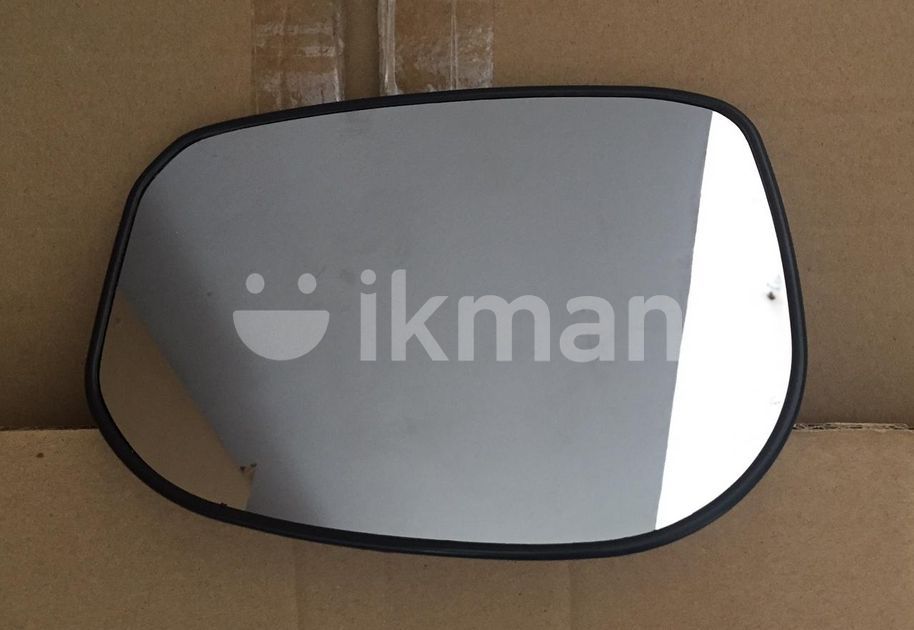 Honda FIT GP1 Shuttle Mirror Glass Lens for Sale in Kolonnawa | ikman