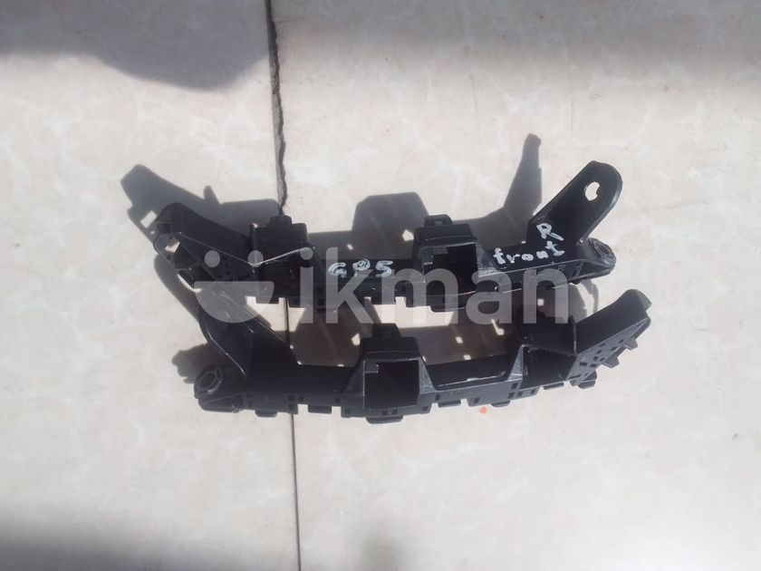 Honda Fit GP5 bumper retainer in Maharagama | ikman
