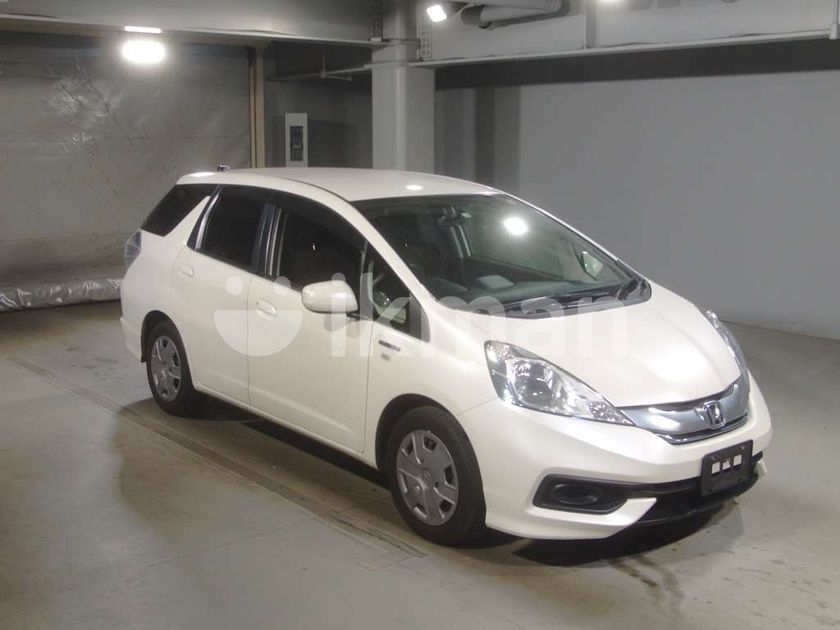 Honda Fit Shuttle Gp2 2015 Leasing 80% for Sale in Kalutara City | ikman