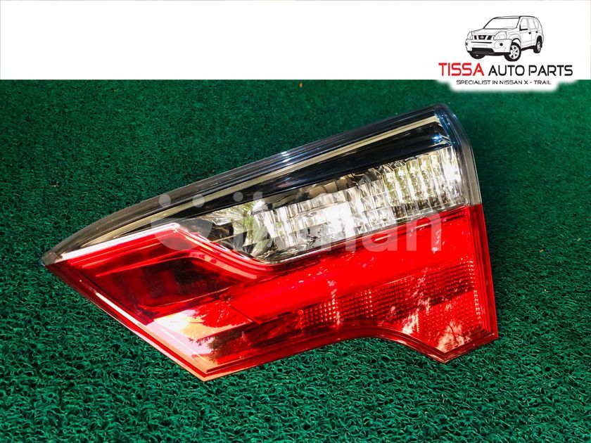 Honda Fit Shuttle GP7 Dicky Garnish for Sale in Maharagama | ikman