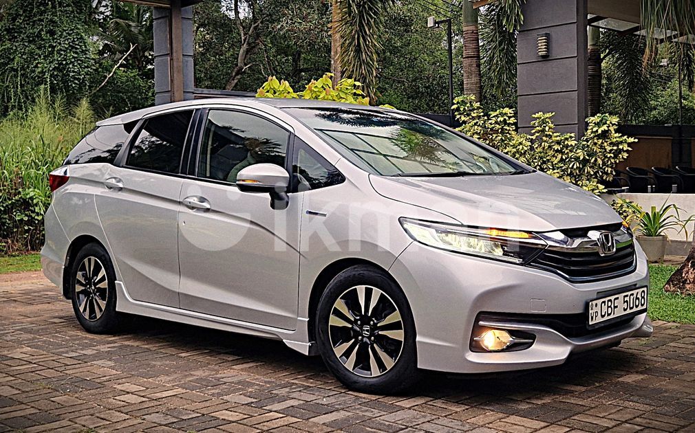 Honda Fit Shuttle Navi Premium (GP-7) 2016 for Sale in Negombo | ikman