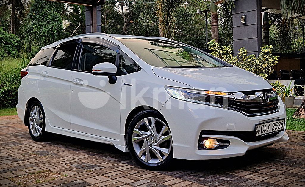 Honda Fit Shuttle Navi Premium (GP-7) 2016 for Sale in Negombo | ikman