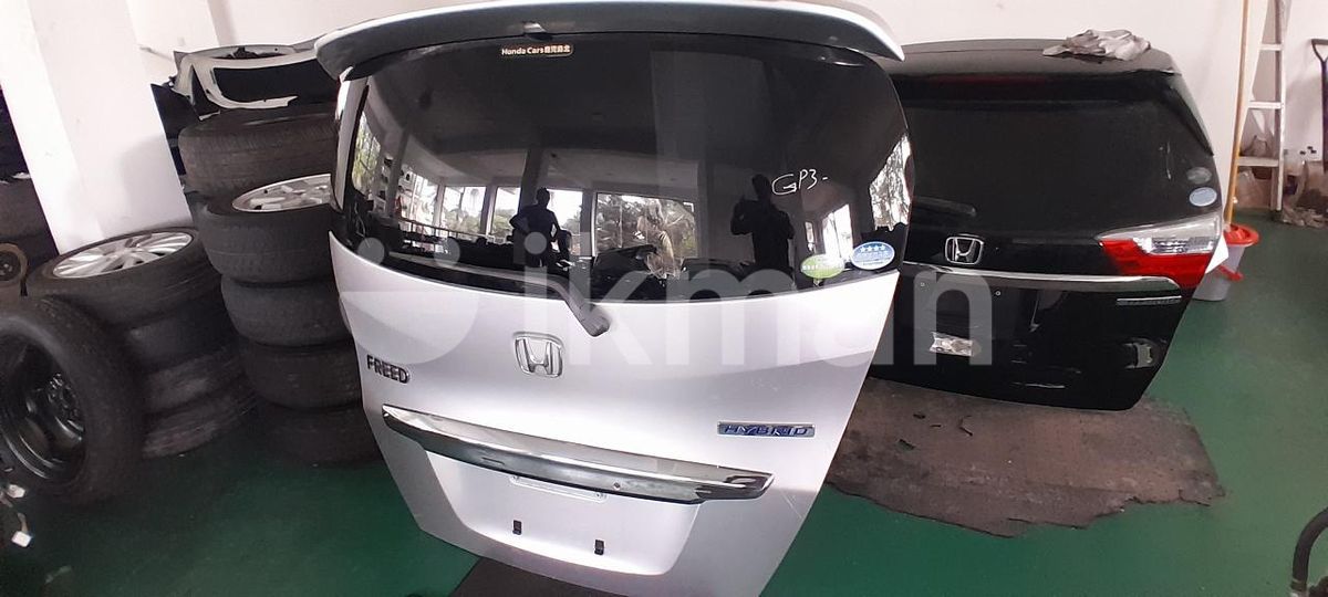 Honda Freed Gp3 Dicky door for Sale in Kottawa | ikman