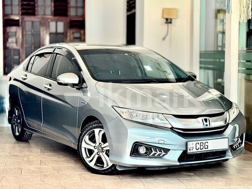 Honda Grace EX 2019 for Sale in Pannipitiya | ikman