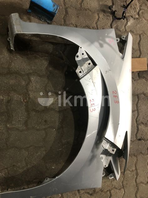 Honda Insight ZE 3 Fender for Sale in Nittambuwa | ikman