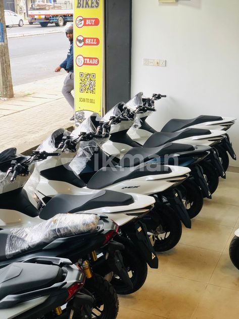 Honda PCX 160 BrandNew 2024 for Sale in Wellampitiya | ikman