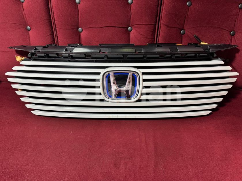 Honda Vezel RV5 Shell for Sale in Wellampitiya | ikman