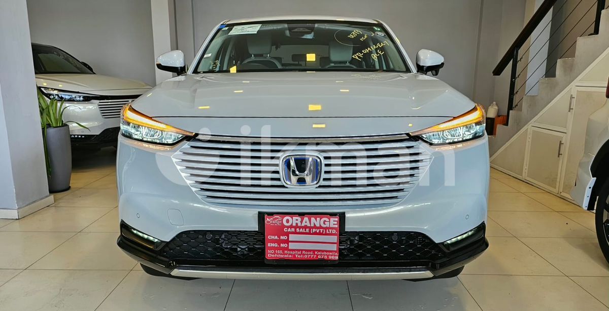 Honda Vezel Z 2Tone interior 2023 for Sale in Dehiwala | ikman