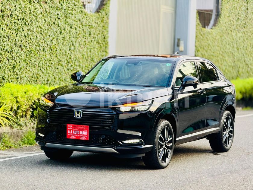 Honda Vezel Z Grade Safety F/Opt 2024 for Sale in Kohuwala | ikman