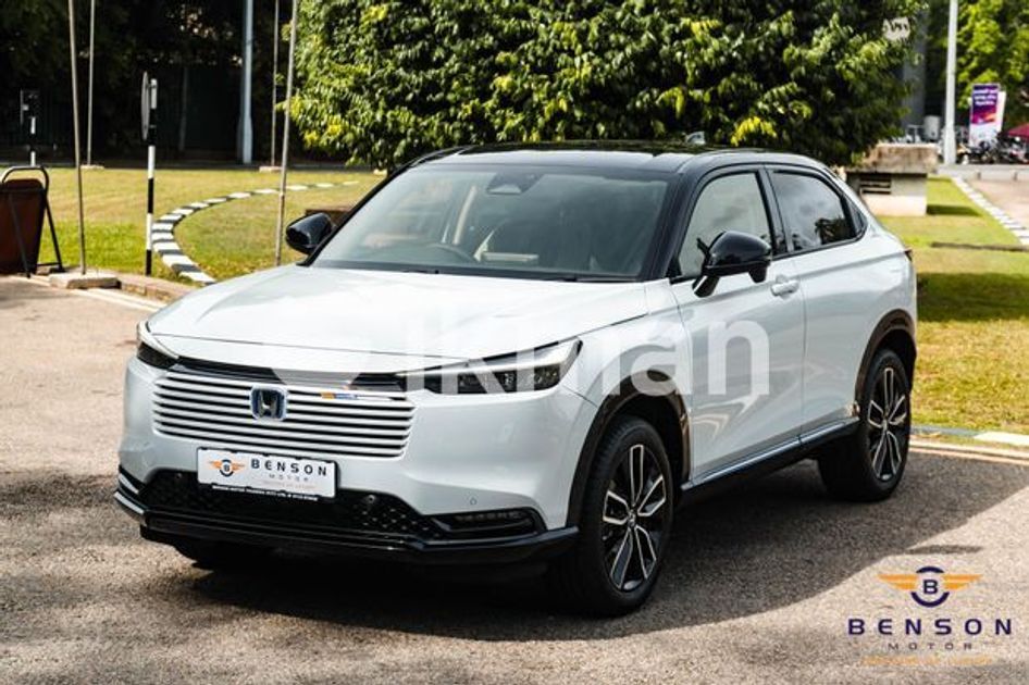 Honda Vezel Z PLAY 2025 for Sale in Colombo 3 | ikman