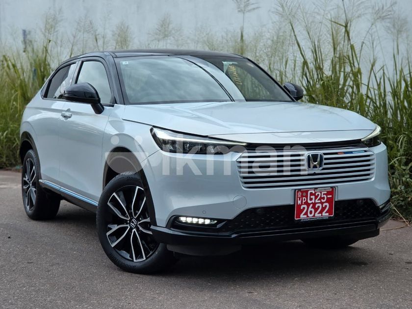 Honda Vezel Z Play Moonroof 2025 for Sale in Kiribathgoda | ikman