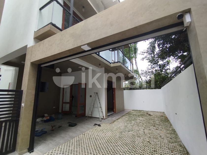 House for Sale in Kesbewa | ikman