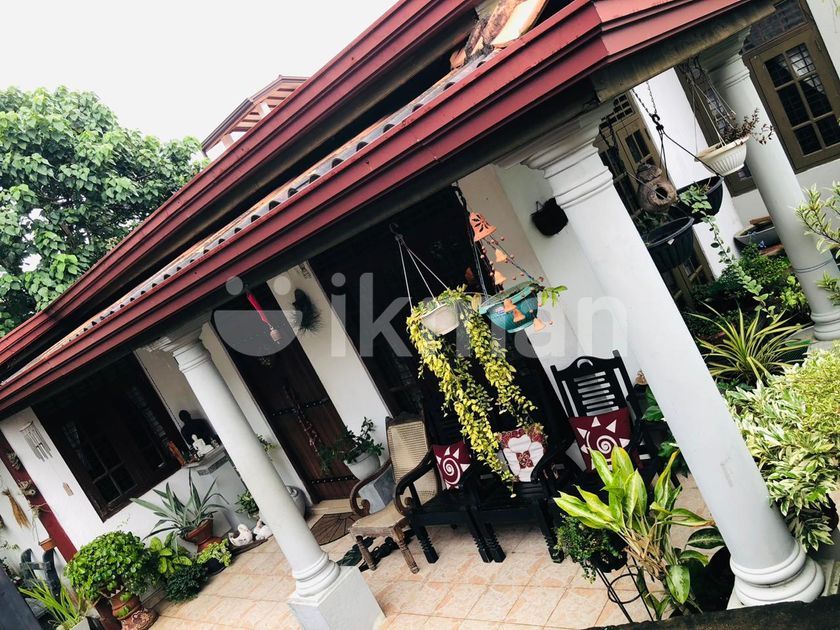 House for Sale in Malabe (File Number 677A) | ikman