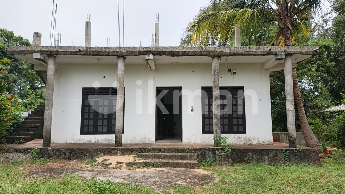 House for Sale with 30 Perch Land in Nilaweli | ikman
