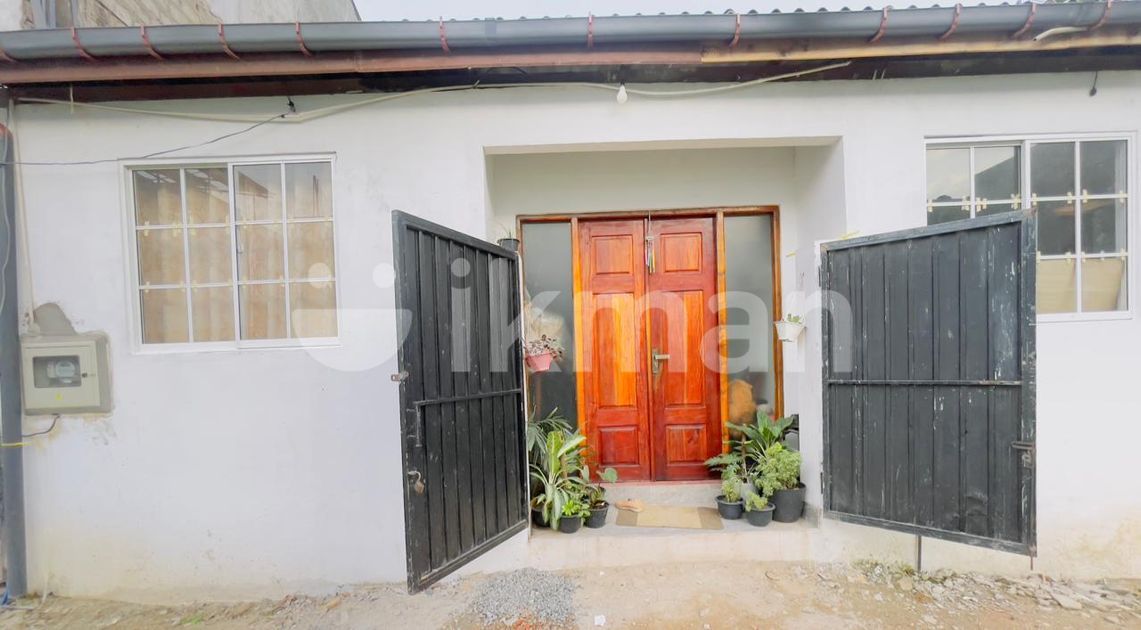 House for Sale in Wellampitiya | ikman