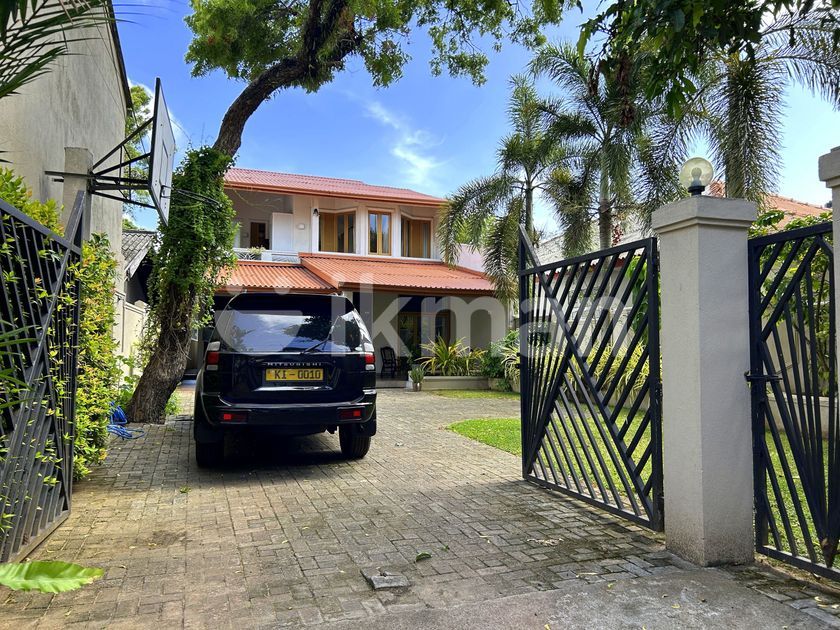 House in a Peaceful Neighborhood Yet Walking Distance to Nugegoda Town ...