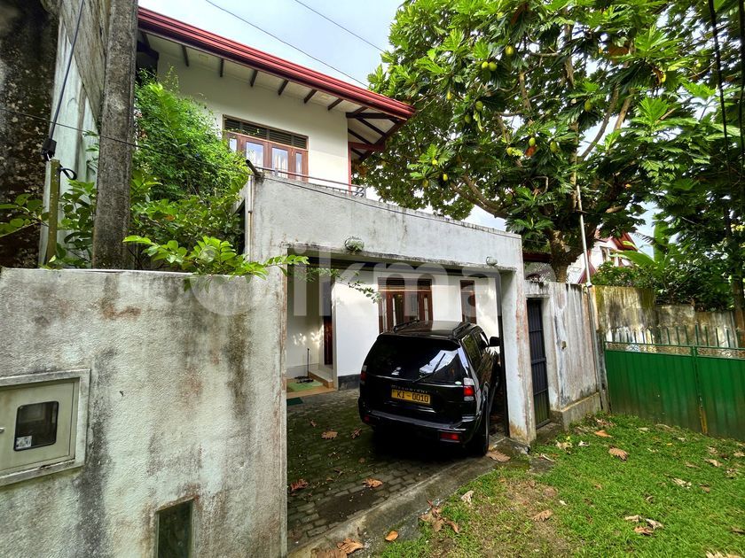 House in Gramasanwardena Rd Polwatta Pannipitiya | ikman