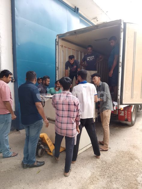 House Movers Services - Lorry For Hire 14.5Ft 16Ft 10.5Ft With Labours for Sale in Nawagamuwa ...