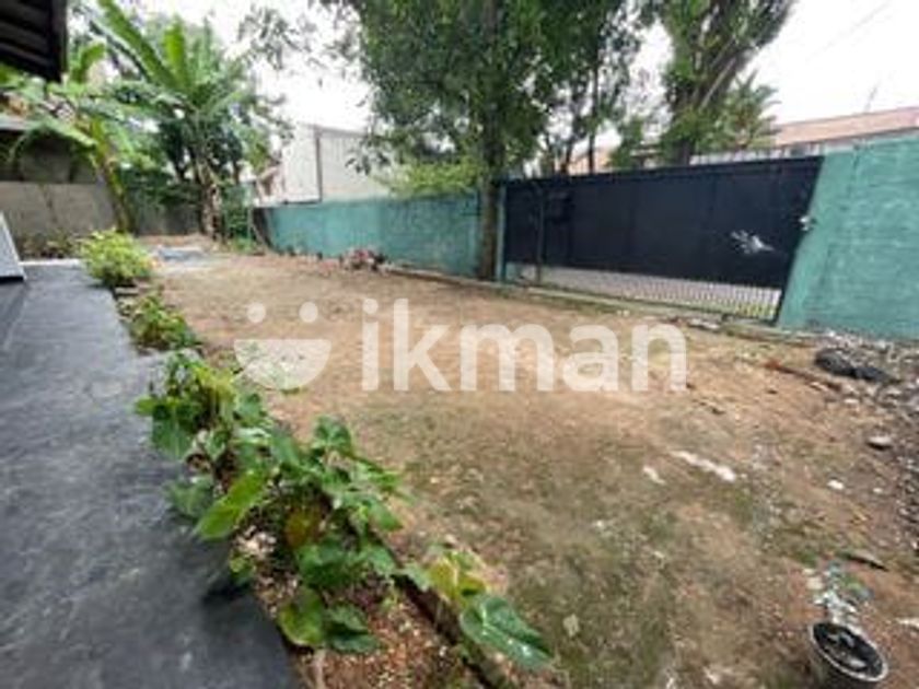 House with 5 Parkings For Rent Off Rajagiriya Road Nawala [ 2104C ] | ikman