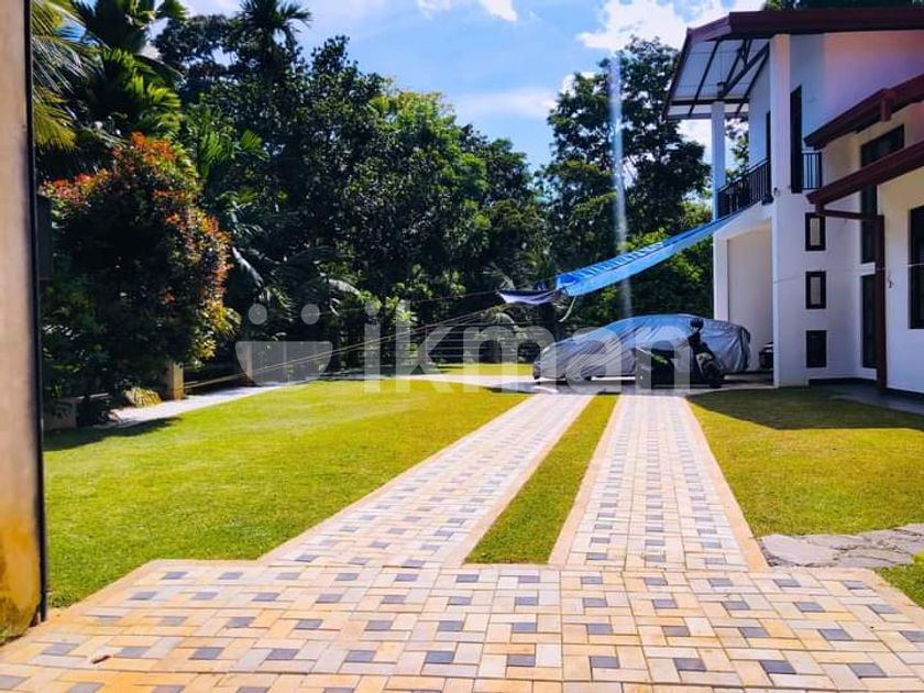 Interlock Design | Colombo 7 | ikman