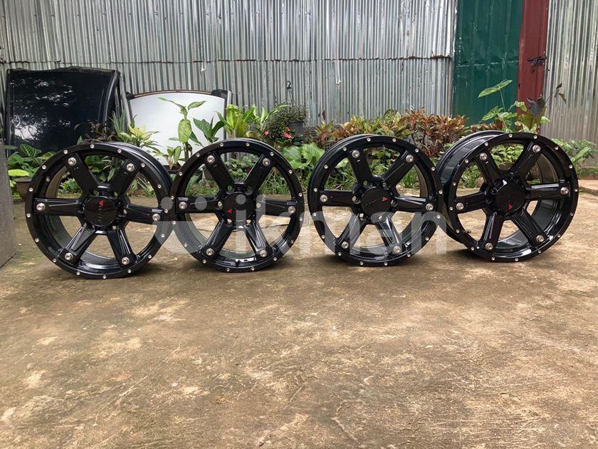J150 /Hilux Allow Wheel Set 17 Inch for Sale in Kaduwela | ikman