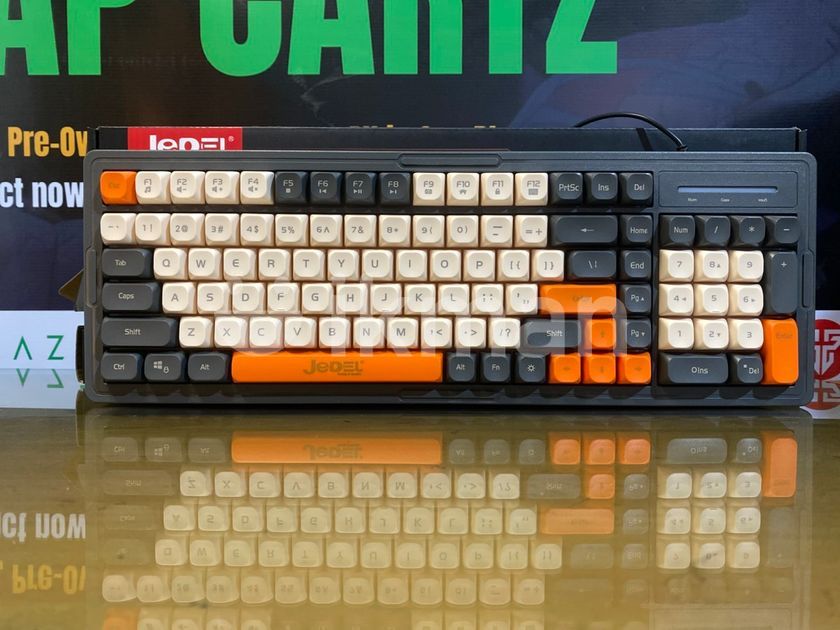 Jedel K32 White and Orange Keyboard for Sale in Gampola | ikman