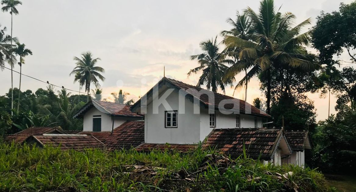 Kandy District, Madawala Road Walauwa on 175 Perches of Land for Sale ...