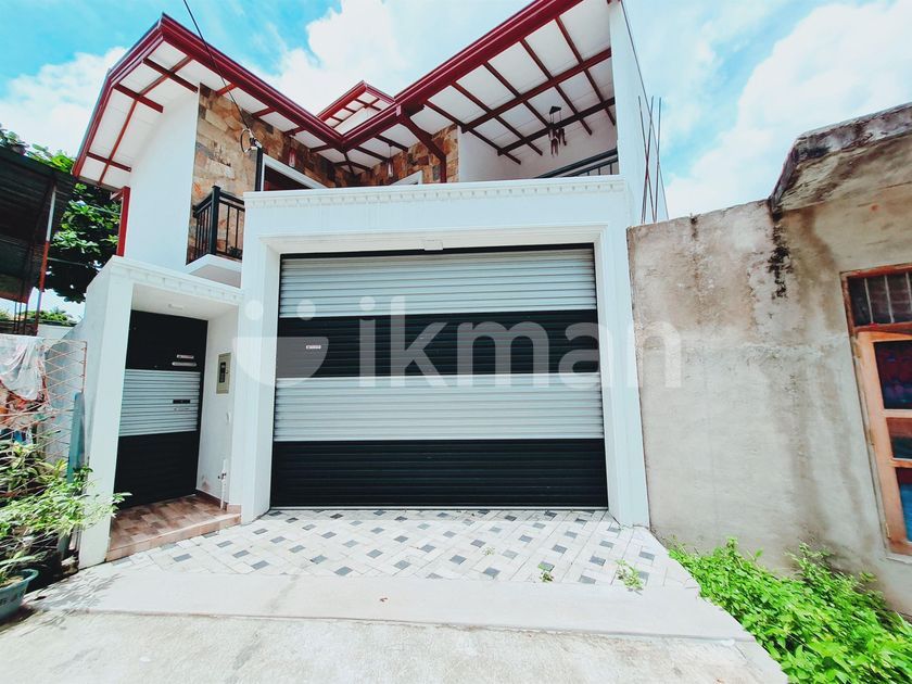 Kesbawa , 2 Storied House for Sale | ikman
