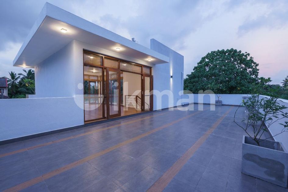 Kesbawa Junction Newly House for Sale | ikman