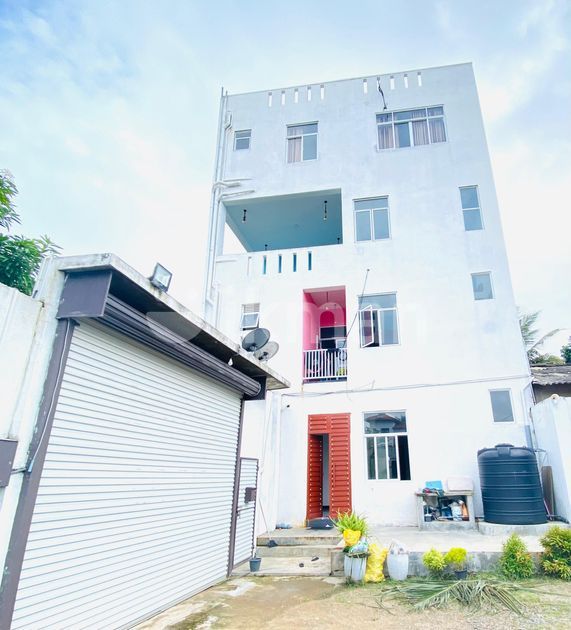 Kolonnawa 11BR (18P) Luxury House for Sale in Gothatuwa | ikman
