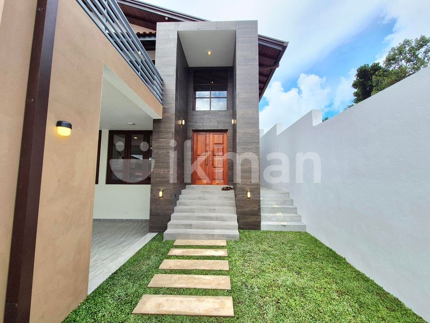 Koswatha Architecture Designed Super Luxury Two Story House | ikman
