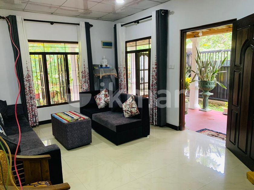 කුරුණෑගල රිදිගම පාර ආසන්න නිවසක් විකිණීමට | ikman