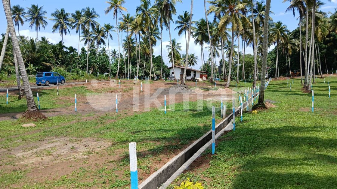 Land for Sale in Polgahawela - S09 | ikman