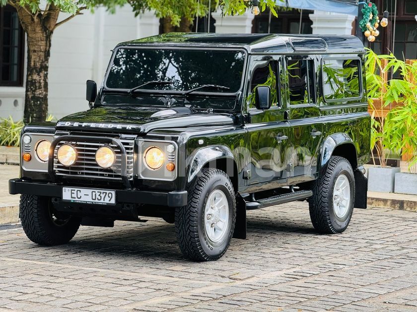 Land Rover Defender TD6 Puma 2.2 Autobio 2016 for Sale in Colombo 5 | ikman