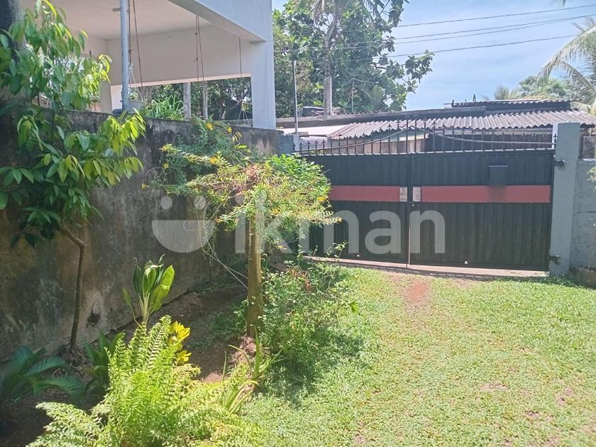 Land with Houses for Sale Maharagama Town | ikman