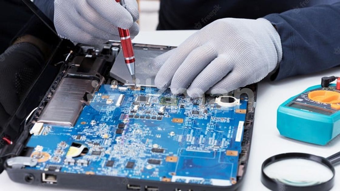 Laptop Motherboard Faults, No Power, Display Repairing | Kiribathgoda ...